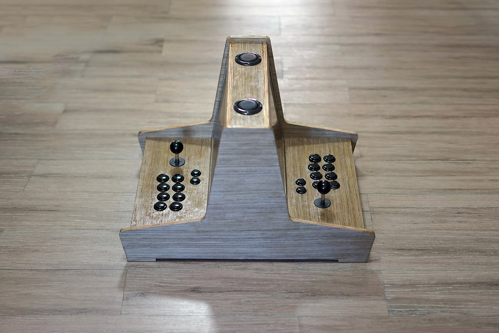 RetroCade: Handmade Arcade Machines